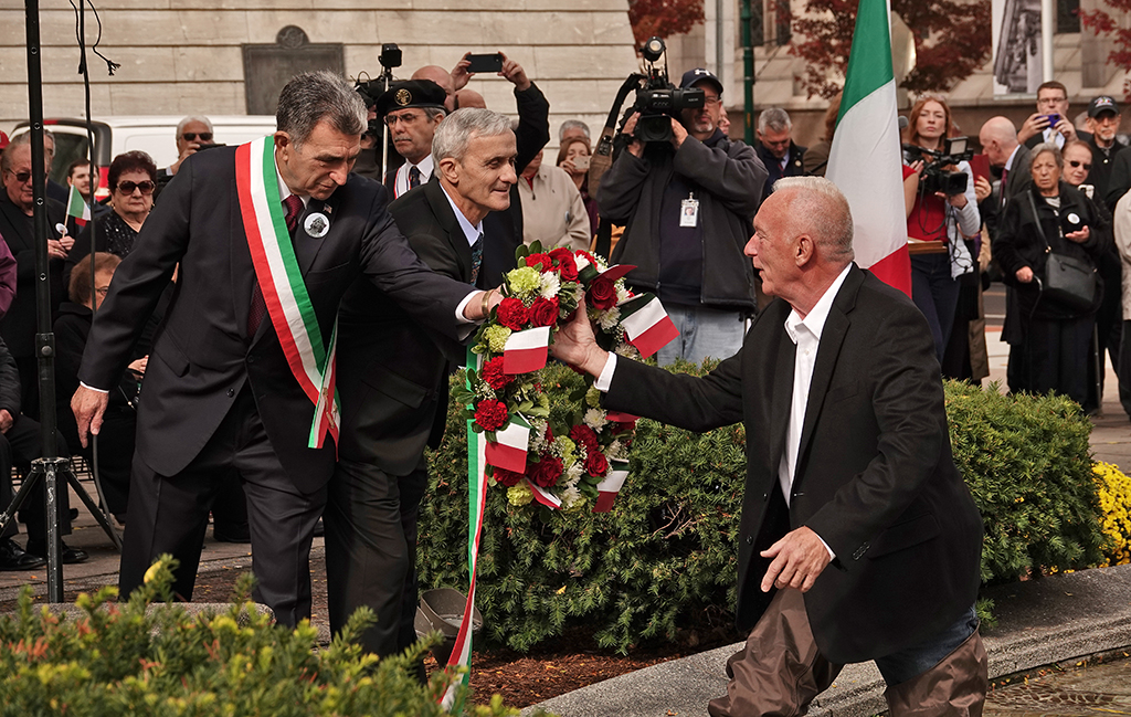 Columbus Day revelers lay wreath, honor Italian-Americans