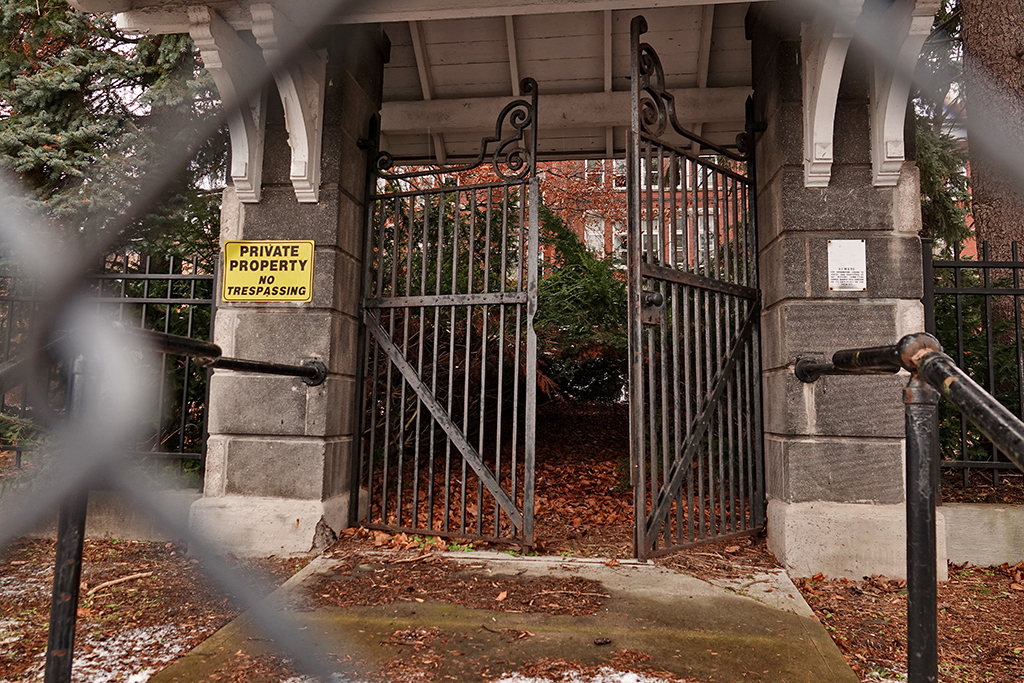 A prominent Syracuse developer let the Maria Regina campus deteriorate ...